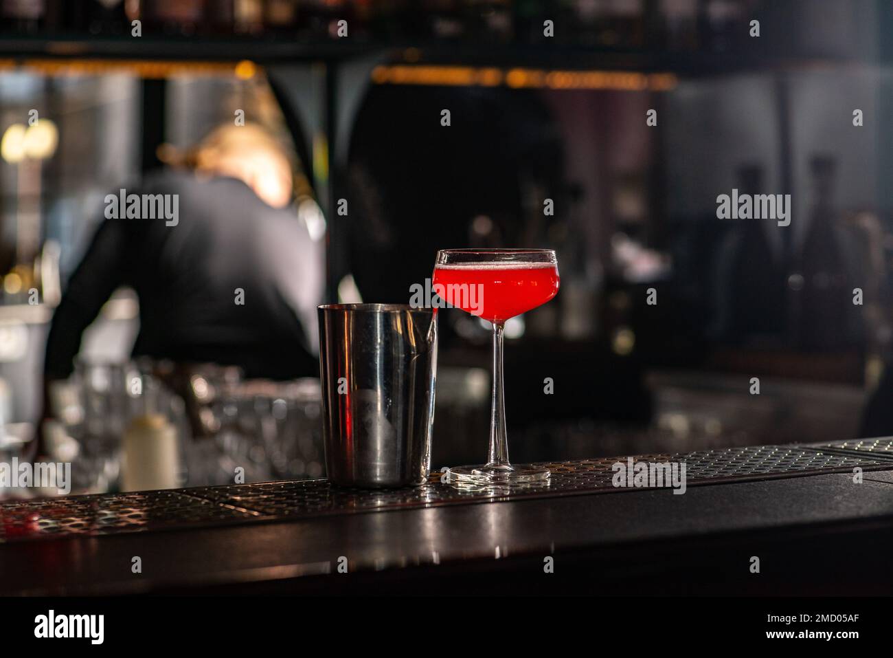 Bartending shaker hi-res stock photography and images - Alamy