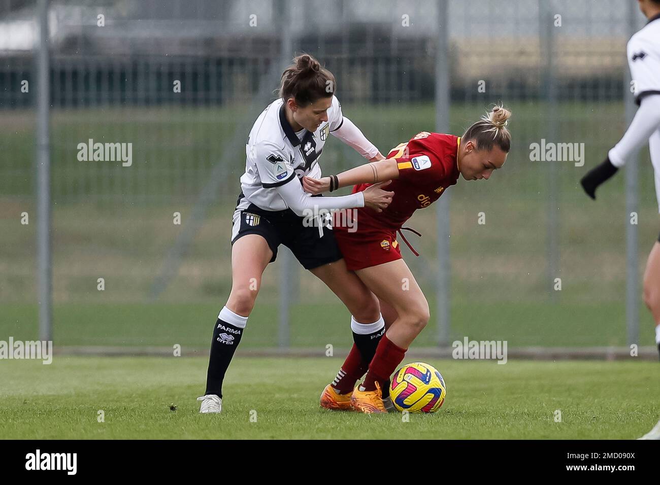 Danielle Cox (Parma Women)Giada Greggi (Roma Femminile) during the ...