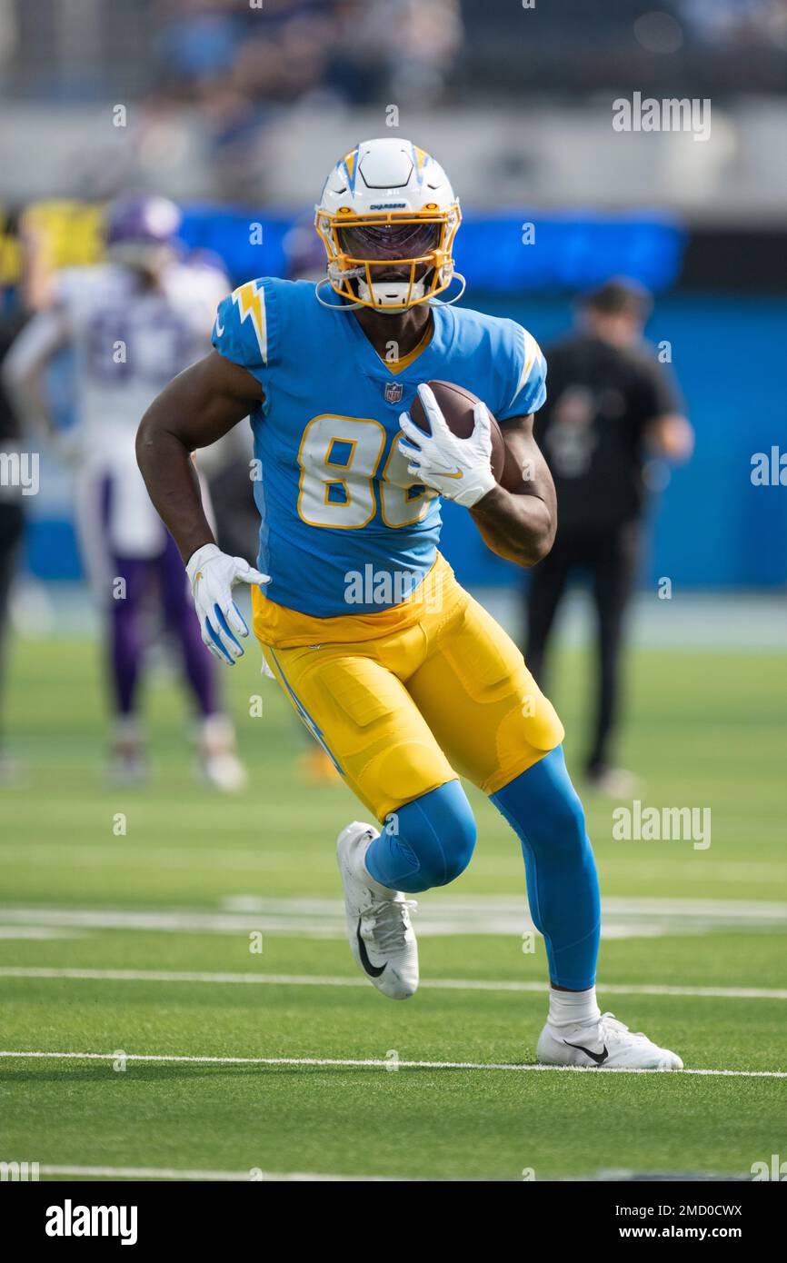 Los Angeles Chargers tight end Tre' McKitty (88) warms up before an NFL ...