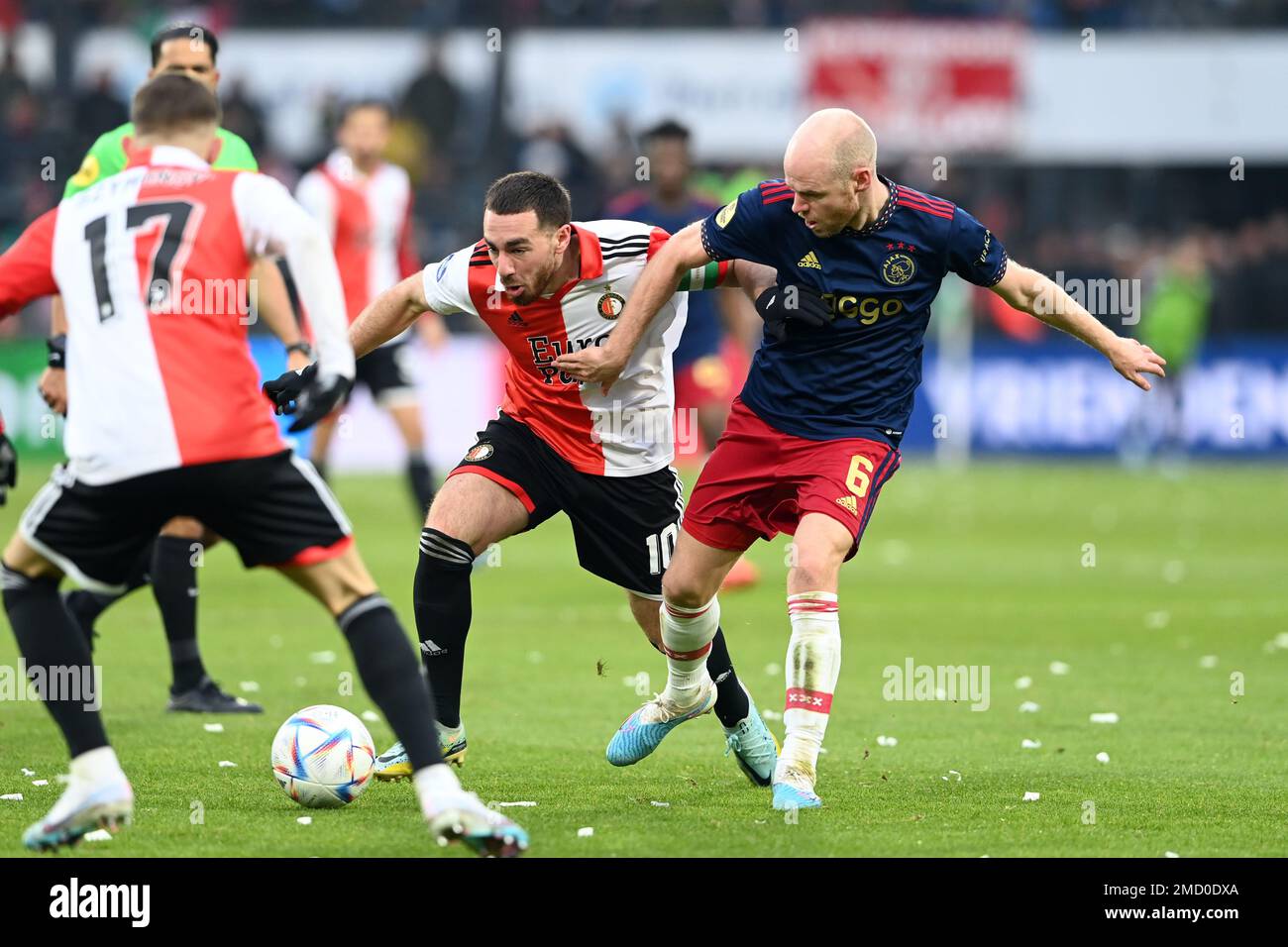 ROTTERDAM - (l-r) Sebastian Szymanski of Feyenoord, Orkun Kokcu of Feyenoord, Davy Klaassen of ...