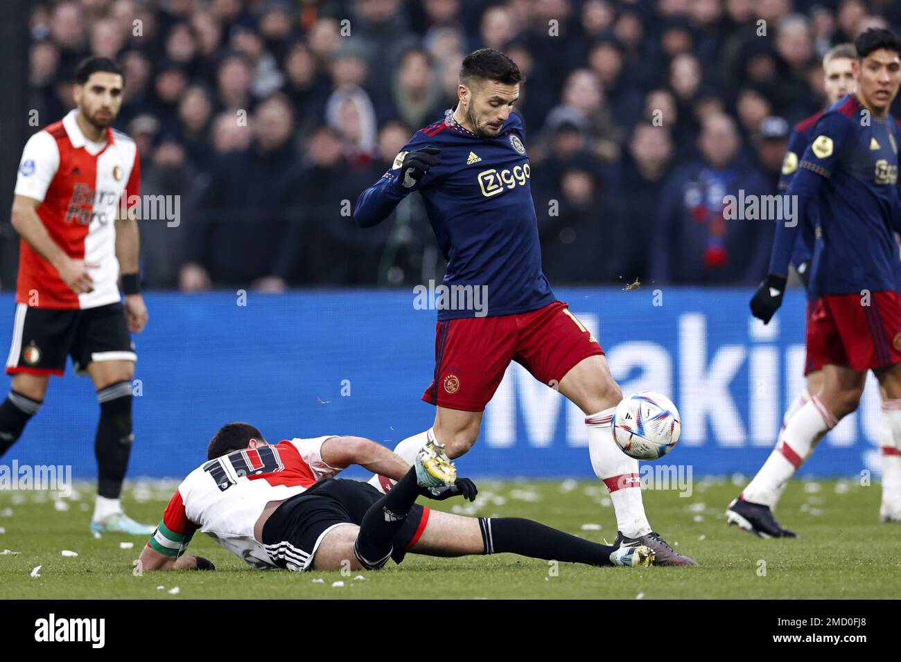 ROTTERDAM - (LR) Orkun Kokcu of Feyenoord, Dusan Tadic of Ajax during the Dutch premier league ...