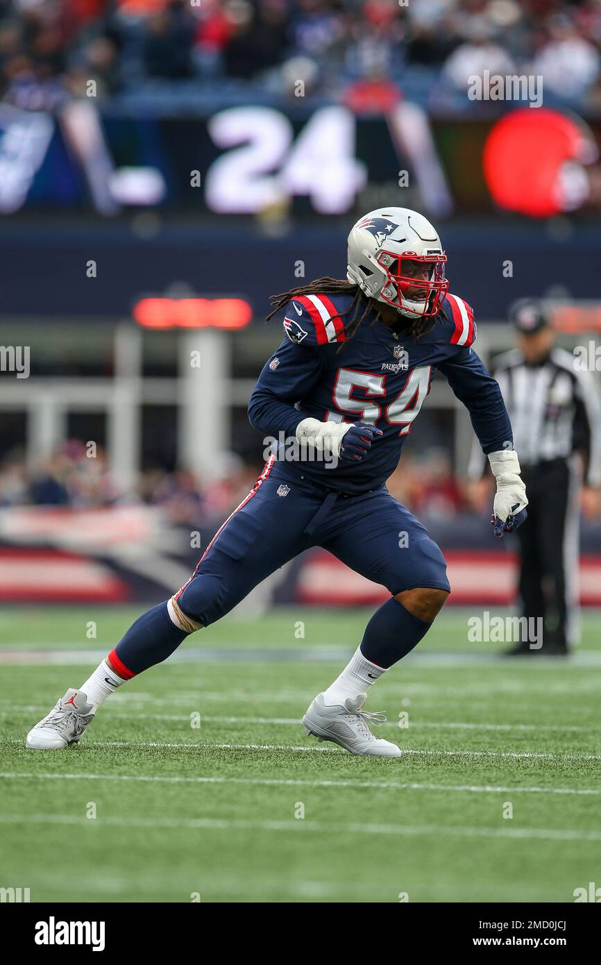 New England Patriots linebacker Dont'a Hightower (54) defends during ...