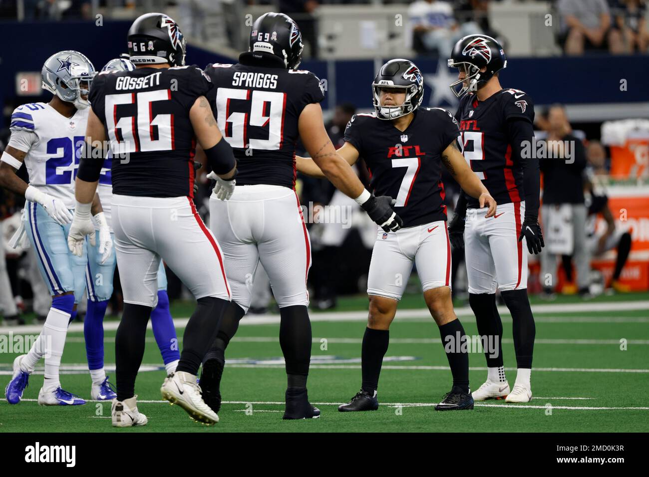 Atlanta Falcons' Colby Gossett (66), Jason Spriggs (69), Younghoe Koo ...