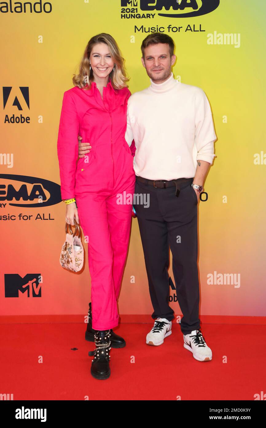 Bogi Puskas-Dallos and Peter Puskas pose for photographers upon arrival at the European MTV ...