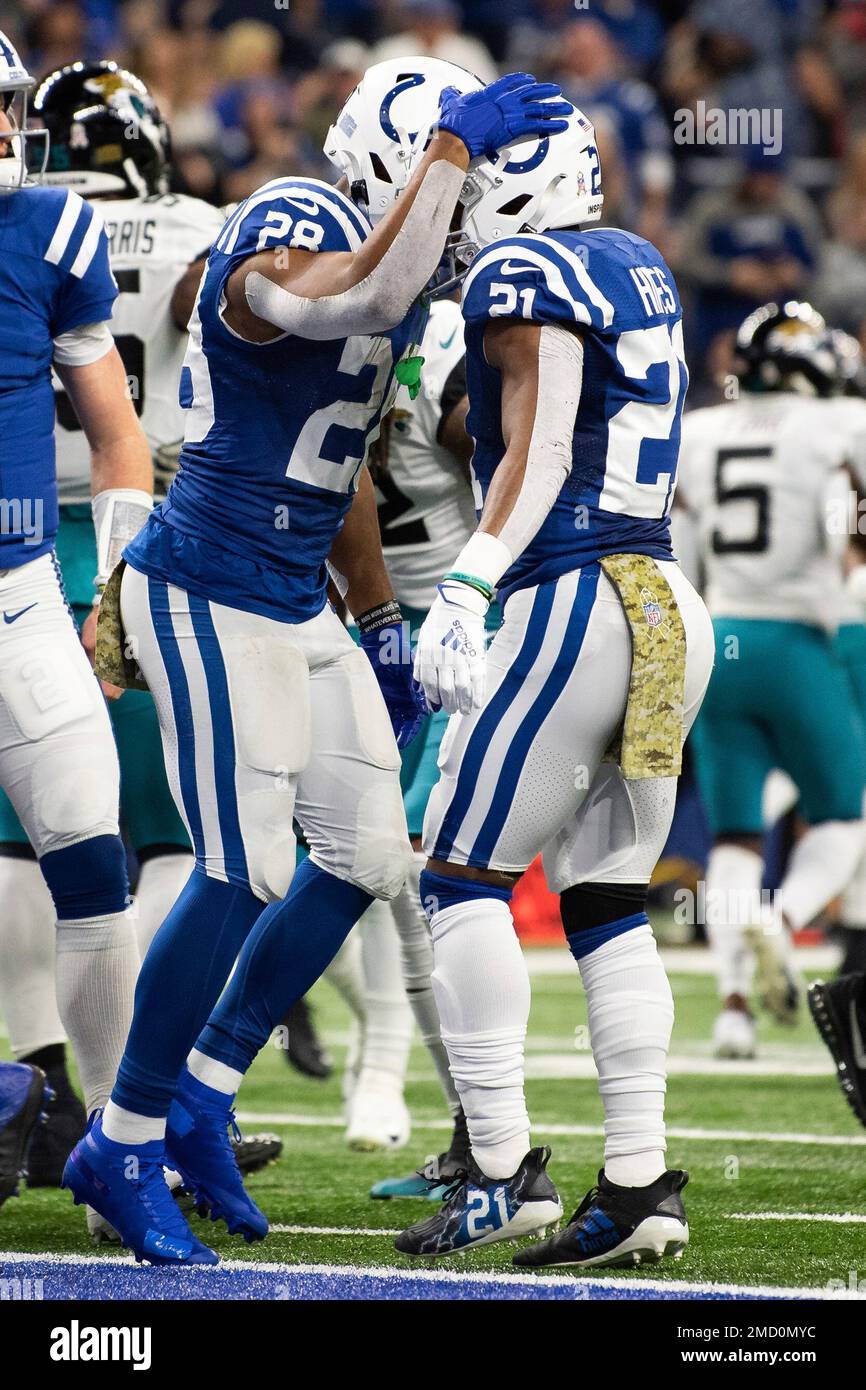 Indianapolis Colts running back Jonathan Taylor (28) and Indianapolis ...