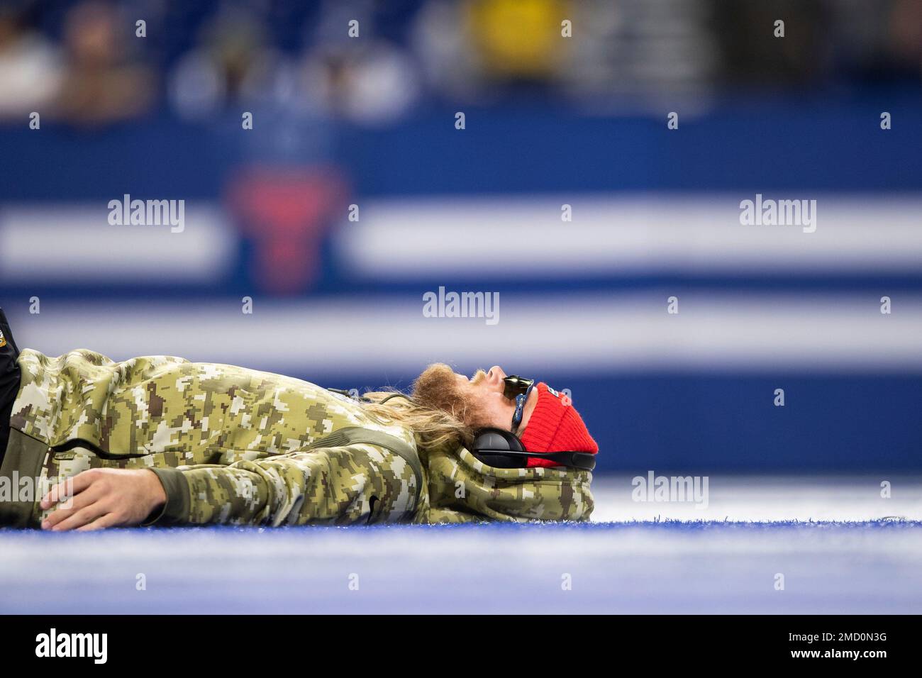 Jacksonville Jaguars safety Andrew Wingard (42) warms up on the field ...