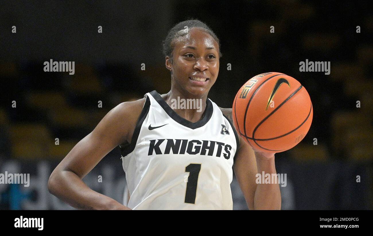 Central Florida guard Tay Sanders (1) brings the ball up the court ...