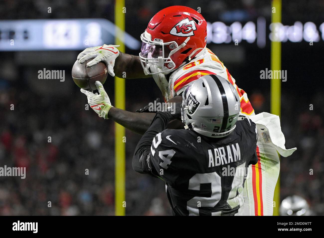 Kansas City Chiefs running back Darrel Williams (31) catches a pass in ...