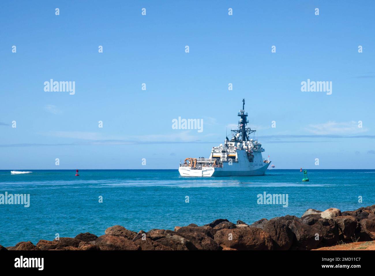 SAND ISLAND, HA (July 12, 2022) – Legend-class cutter USCGC Midgett ...