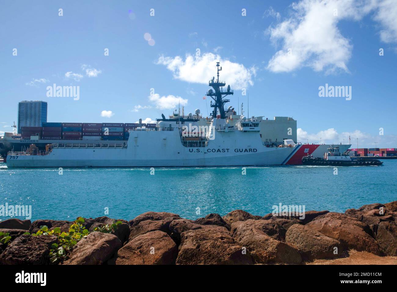 SAND ISLAND, Hawaii (July 12, 2022) –Legend-class cutter USCGC Midgett ...