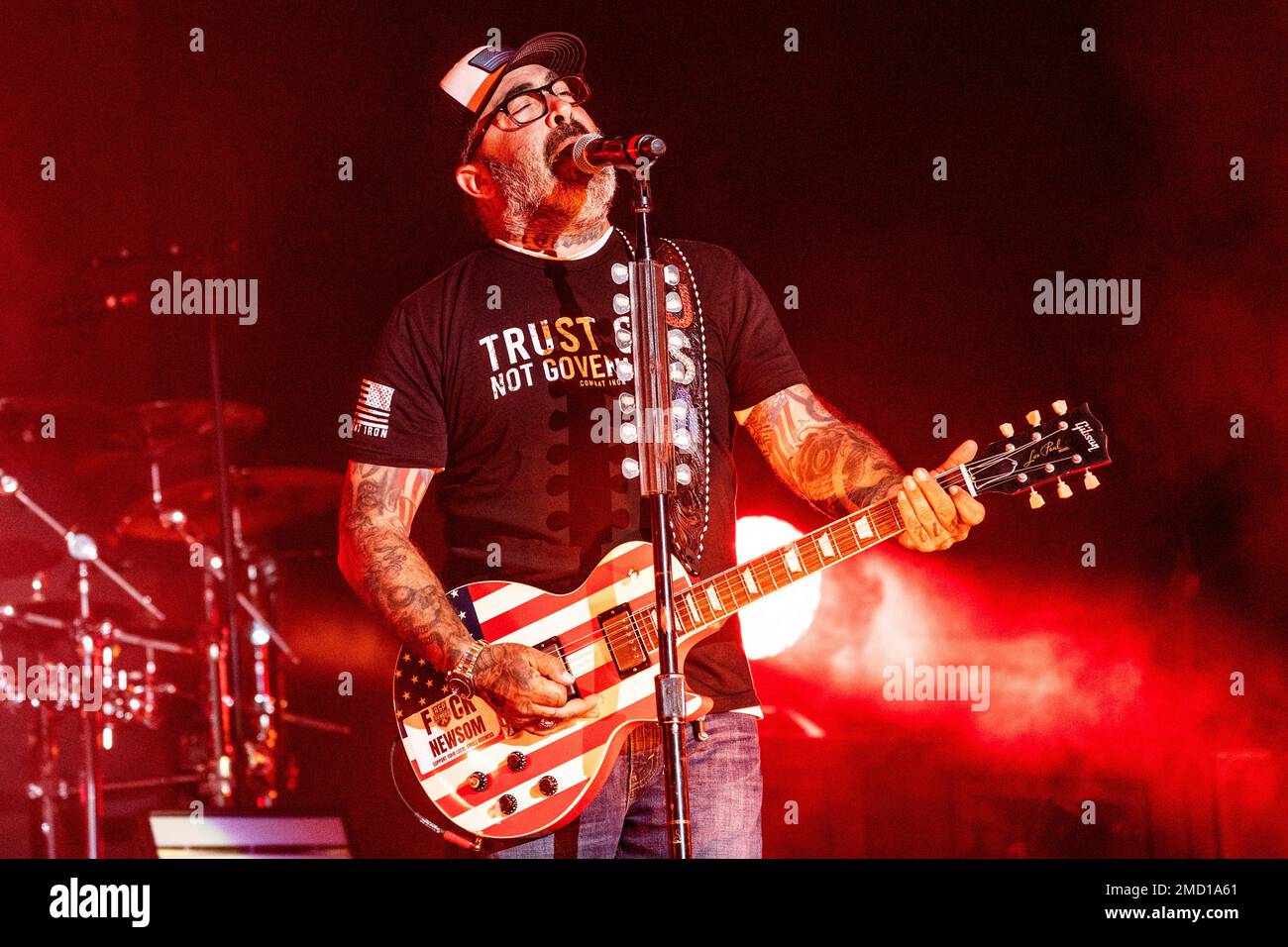 Aaron Lewis of Staind performs at Welcome to Rockville at Daytona ...