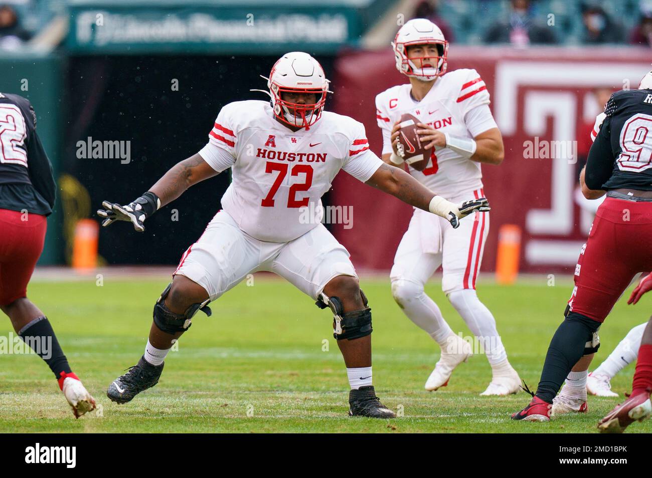Houston offensive lineman Tank Jenkins (72) in action during the first ...
