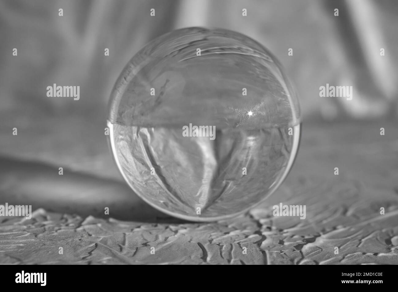 Ball drop hi-res stock photography and images - Alamy