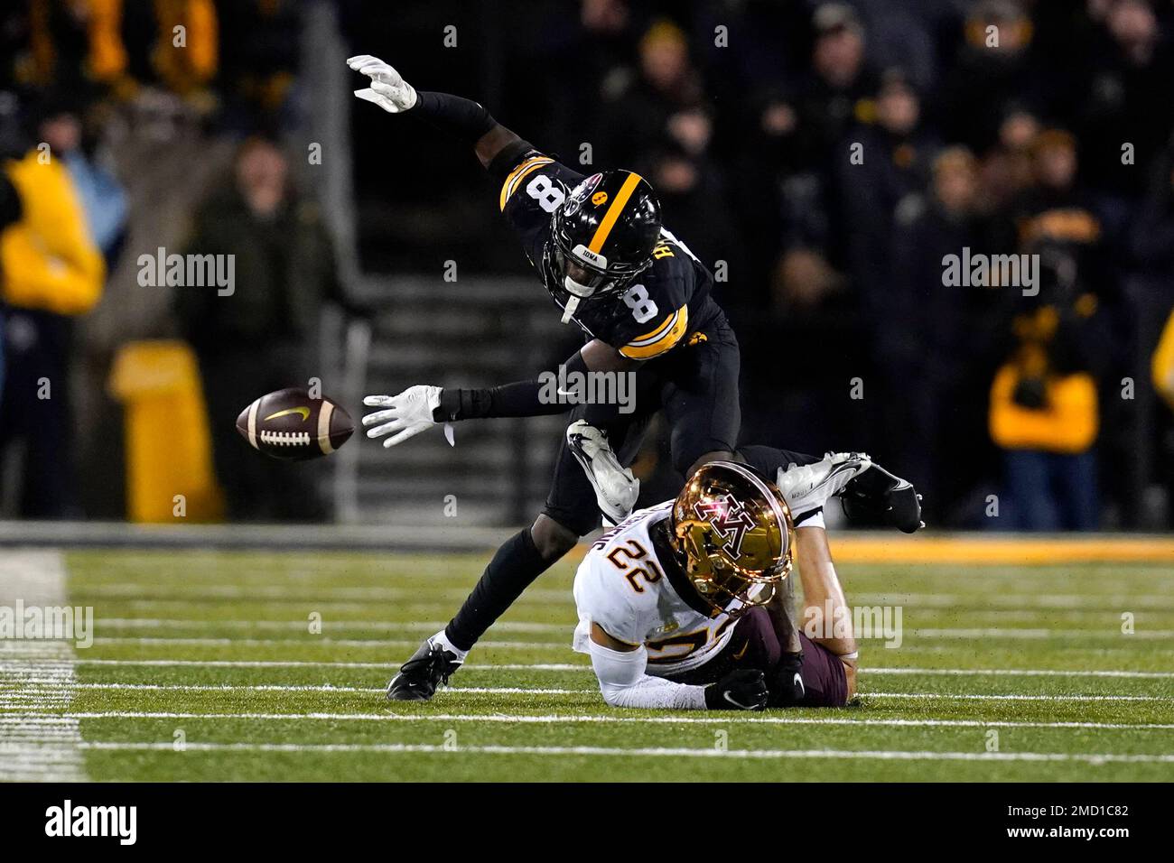 Iowa defensive back Matt Hankins (8) breaks up a pass intended for ...