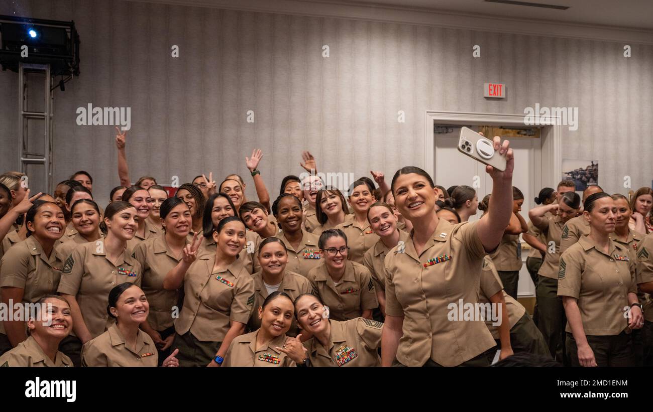 Talent gather hi-res stock photography and images - Alamy