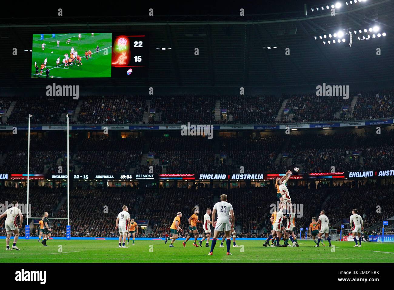 Players contest a lineout during the rugby union international between ...