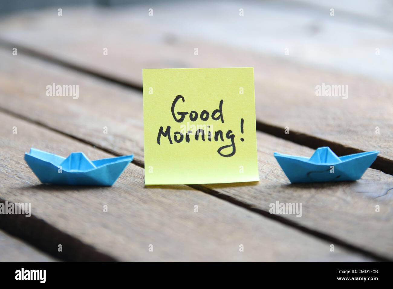 Good morning concept, hand drawn lettering phrase Stock Photo - Alamy