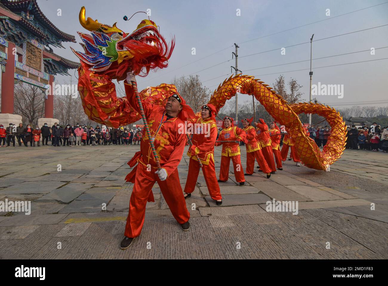 Performers perform during a traditional Chinese "dragon dance" in ...