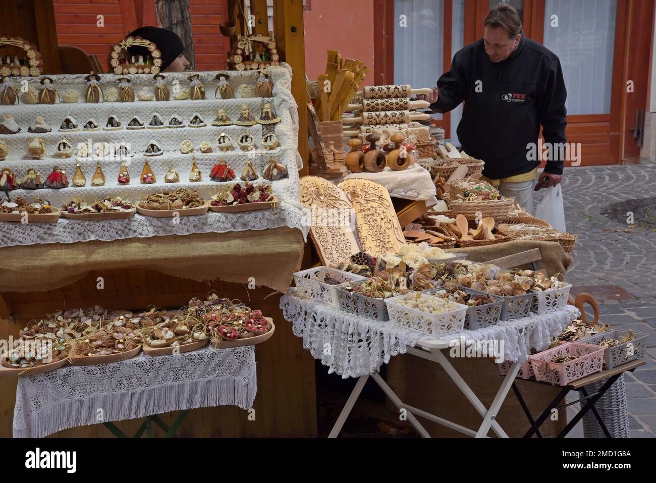 Hungarian crafts hi-res stock photography and images - Alamy