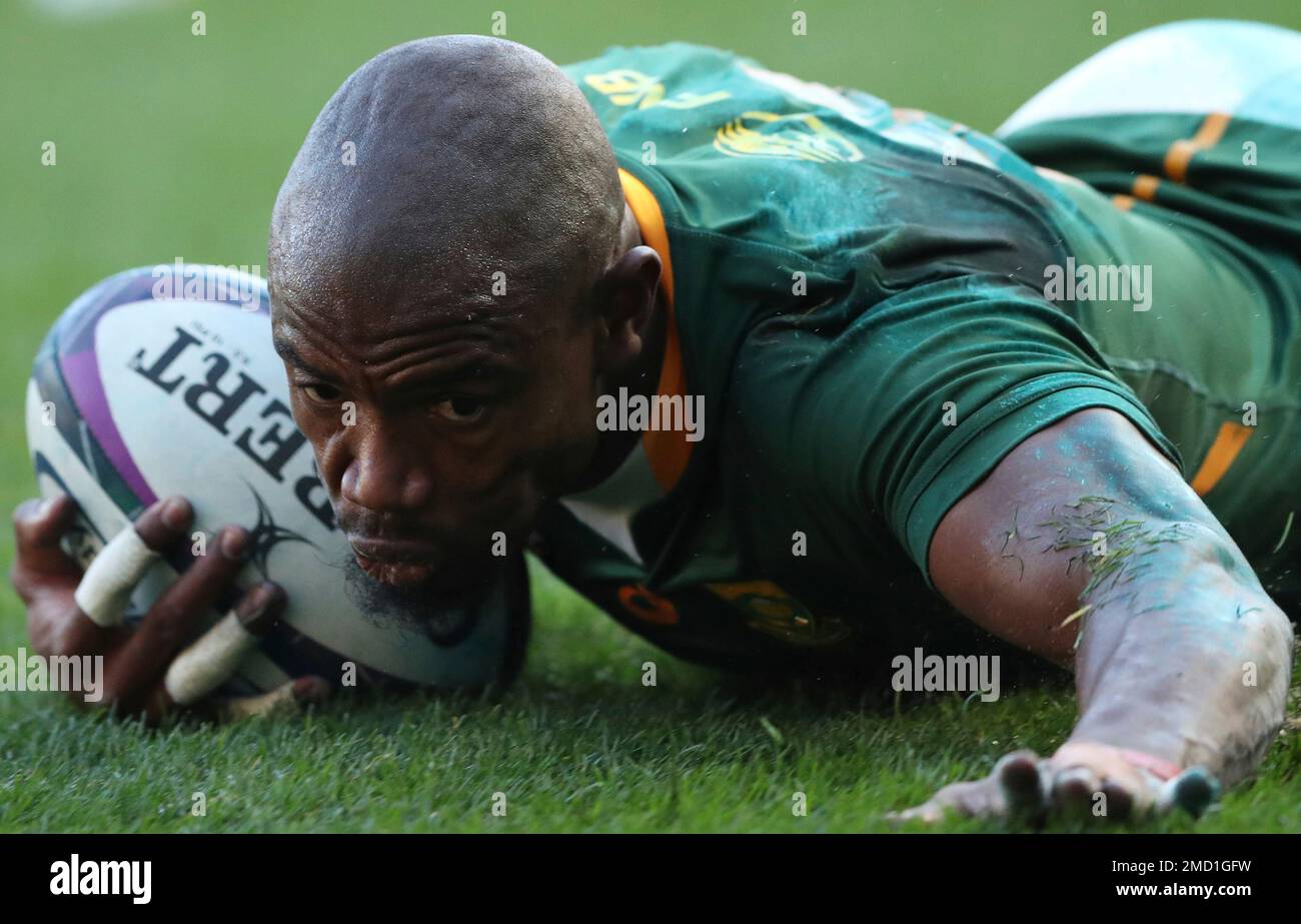 South Africa's Makazole Mapimpi scores a try during the rugby union ...