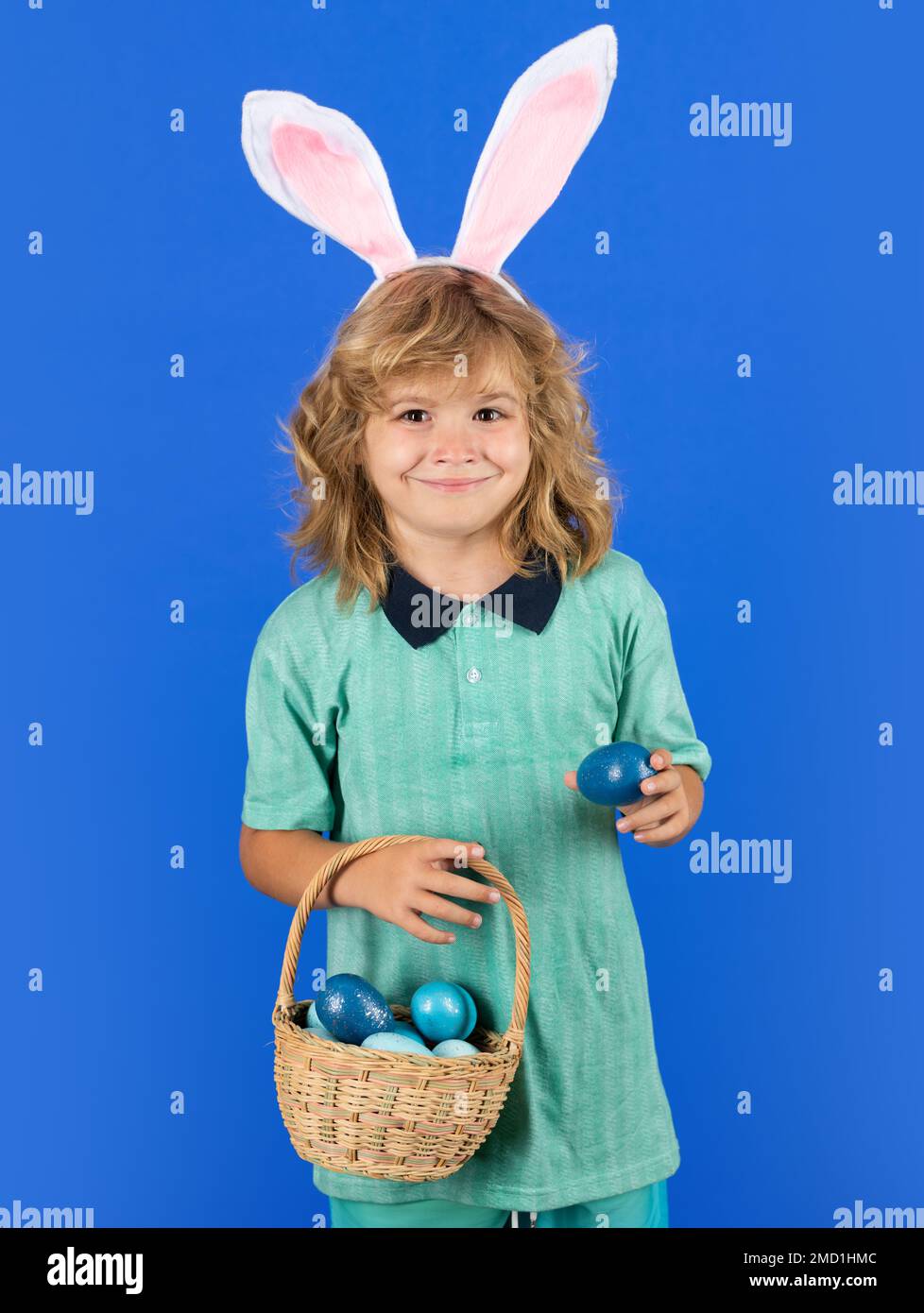Child and rabbit hi-res stock photography and images - Alamy