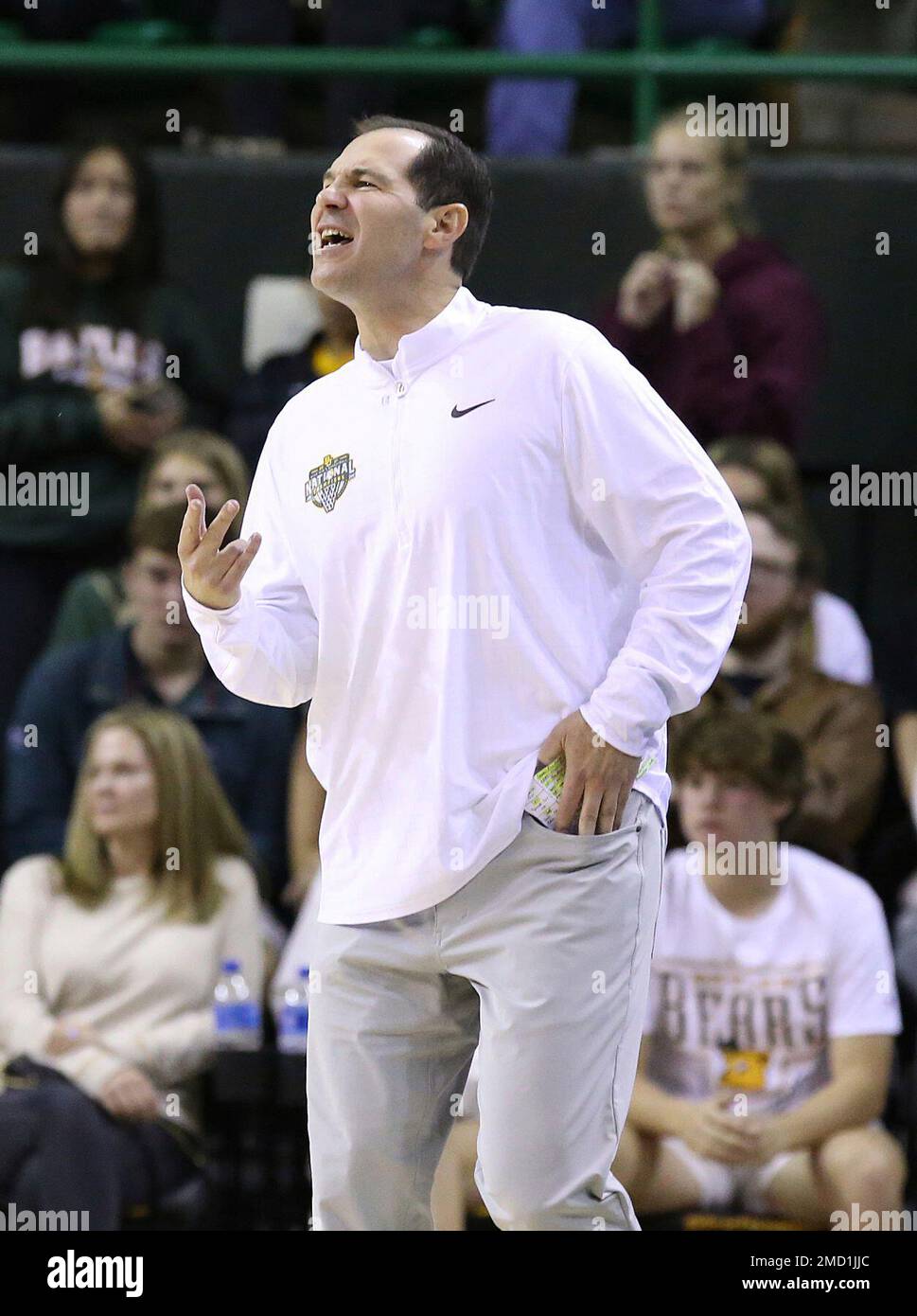 Baylor head coach Scott Drew calls a play in the second half of an NCAA ...