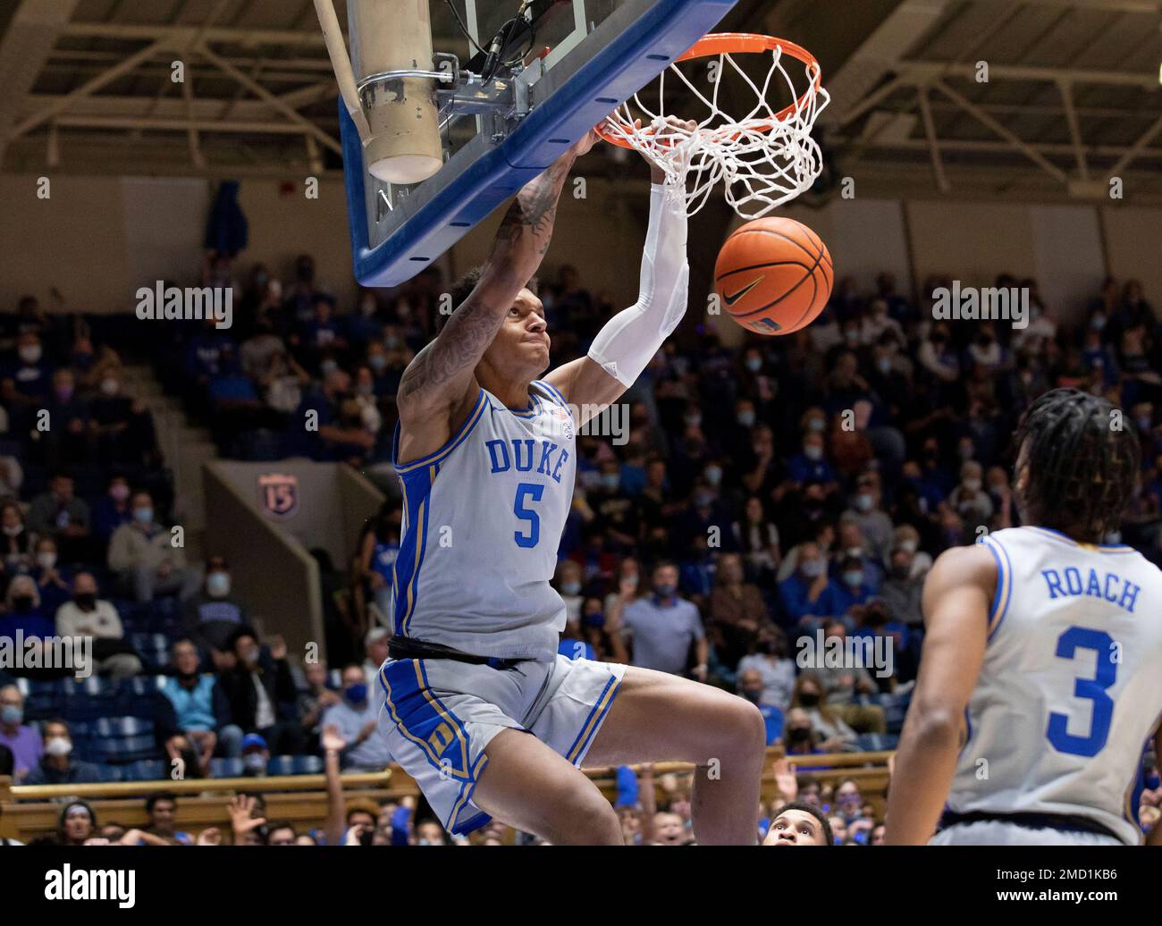 Duke's Paolo Banchero (5) dunks during the second half of the team's ...
