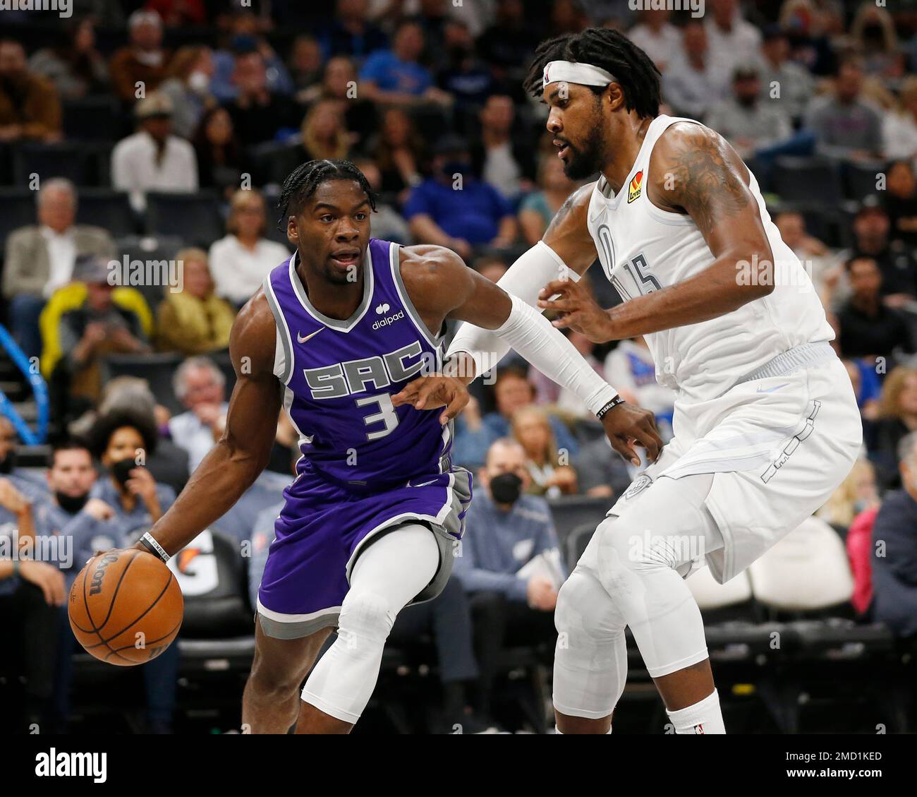 Sacramento Kings guard Terence Davis (3) drives against Oklahoma City ...