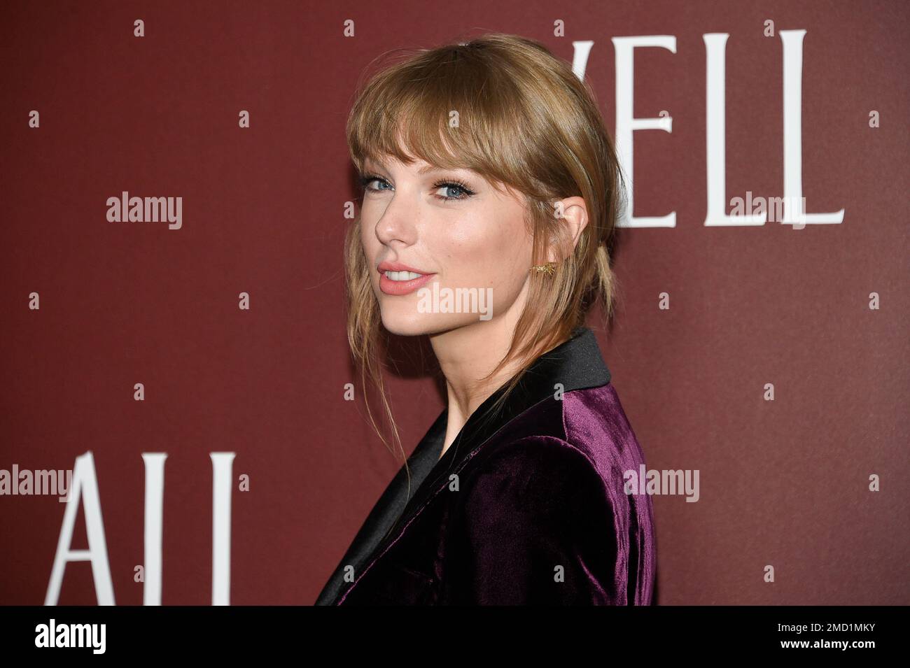 Taylor Swift attends a premiere for the short film "All Too Well" at ...