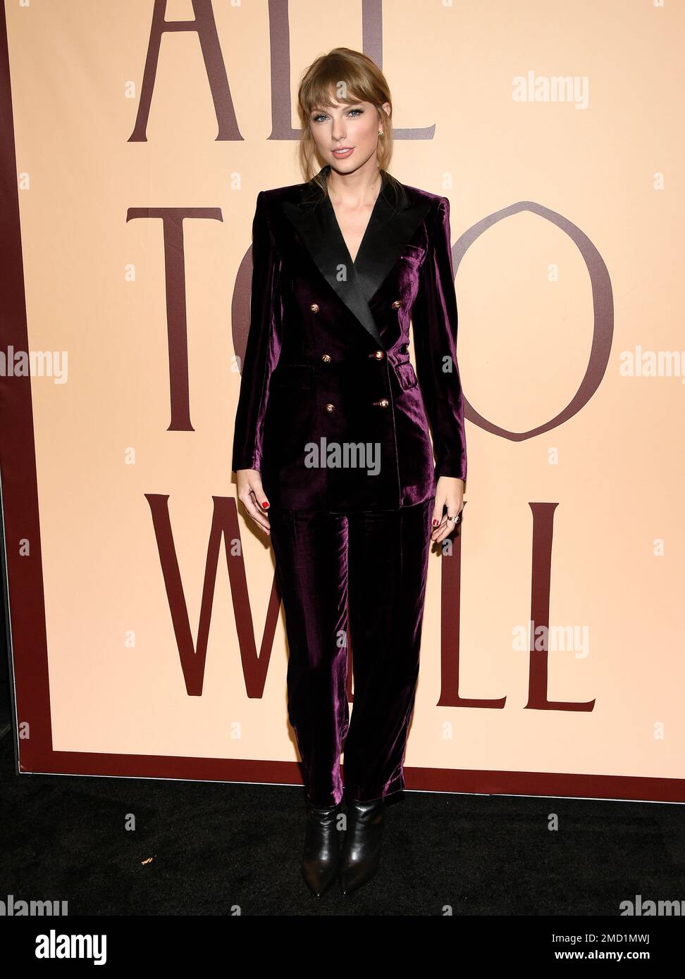 Taylor Swift attends a premiere for the short film "All Too Well" at ...