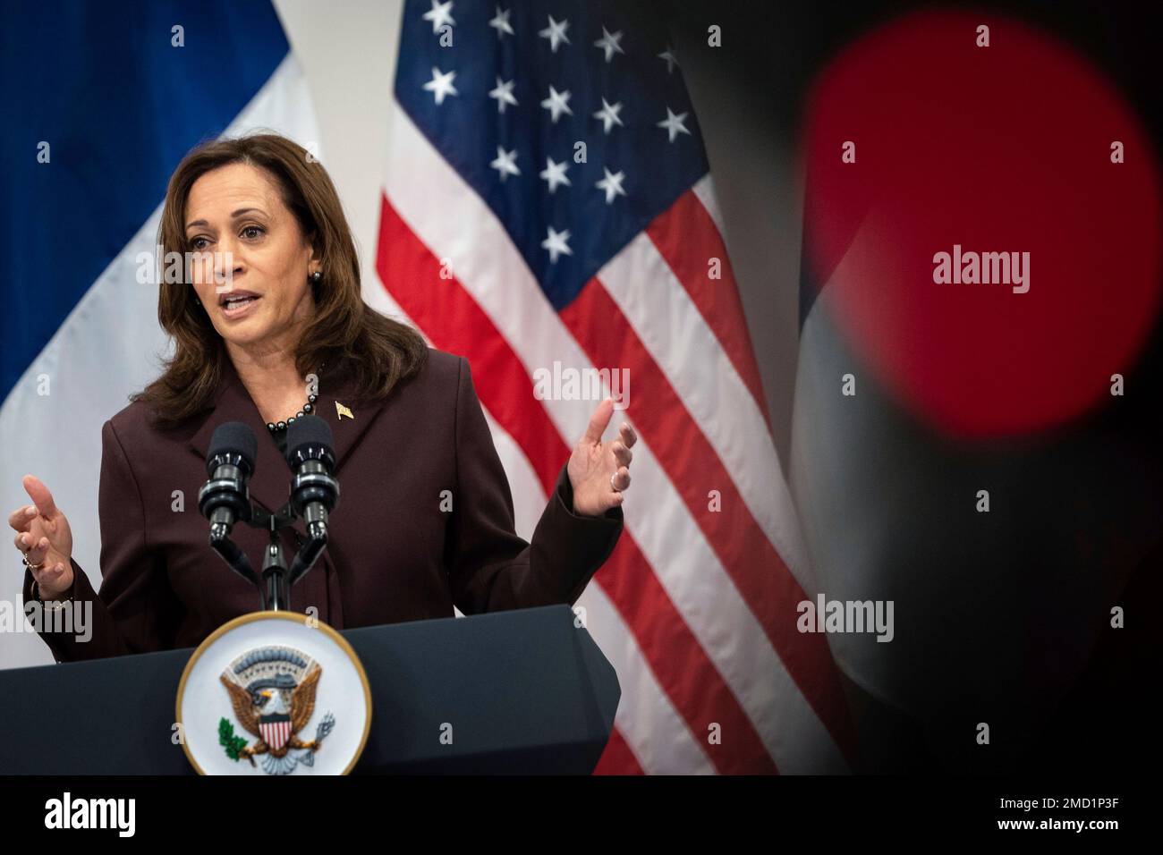 Vice President Kamala Harris briefs French and American reporters at ...