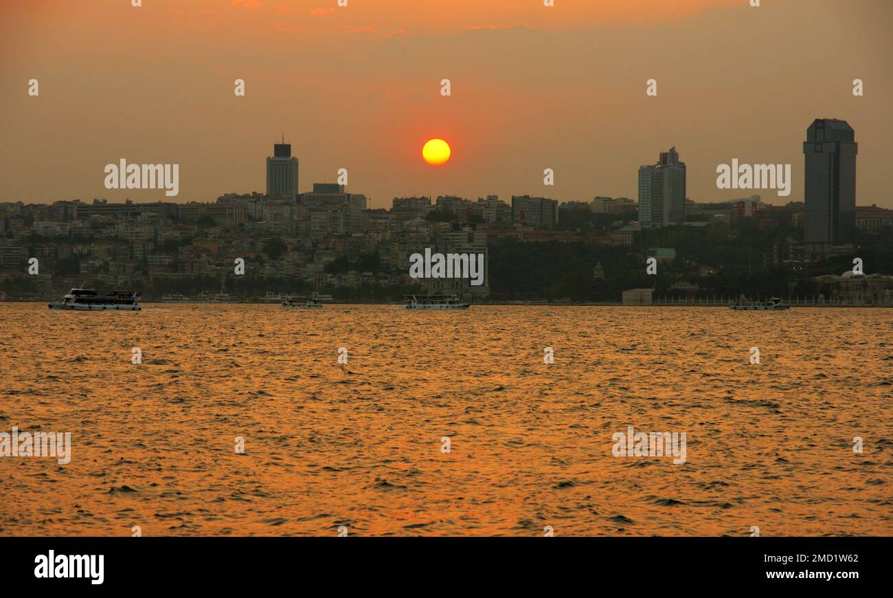 istanbul and sunset Stock Photo - Alamy