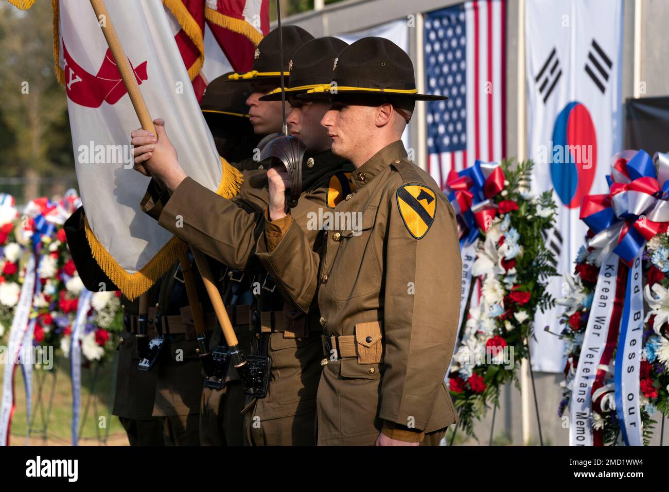 The Army's 1st Cavalry Division Honor Guard from Fort Hood, Texas ...