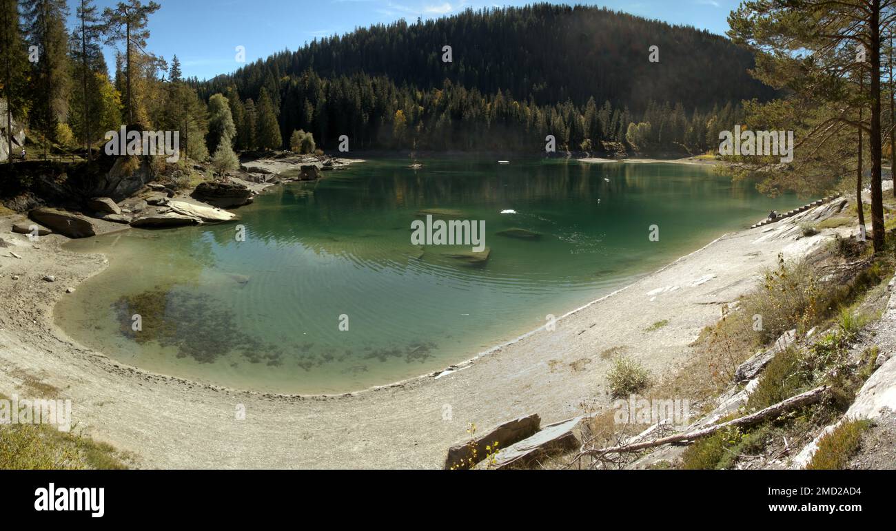The Caumasee, jewel of the Grisons, near Flims in the Swiss Alps Stock ...