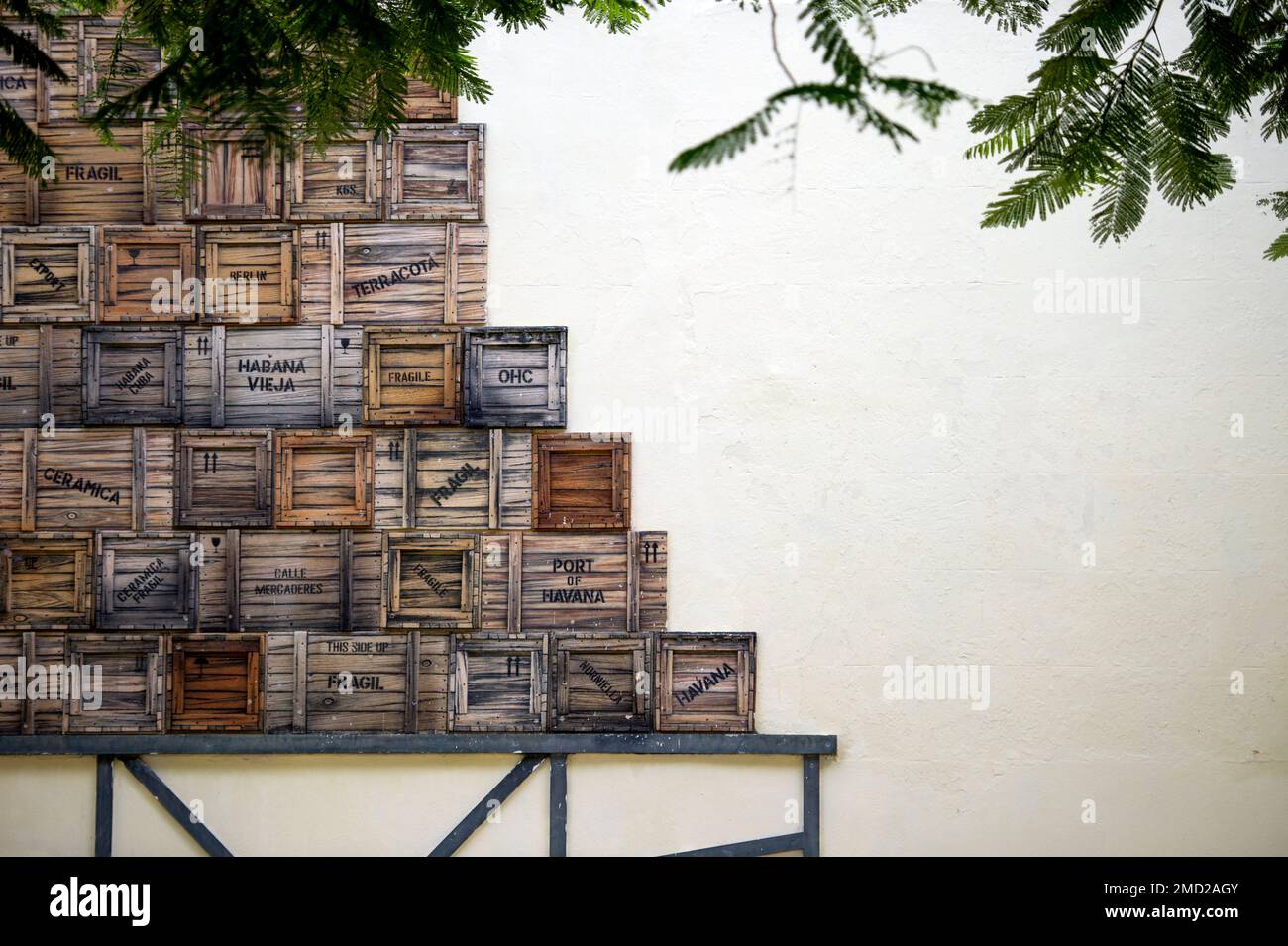 Crates art hi-res stock photography and images - Alamy