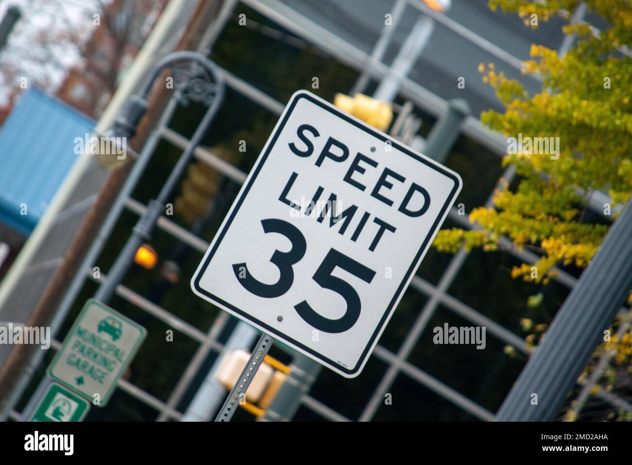 A sign board speed limit 35 Stock Photo - Alamy