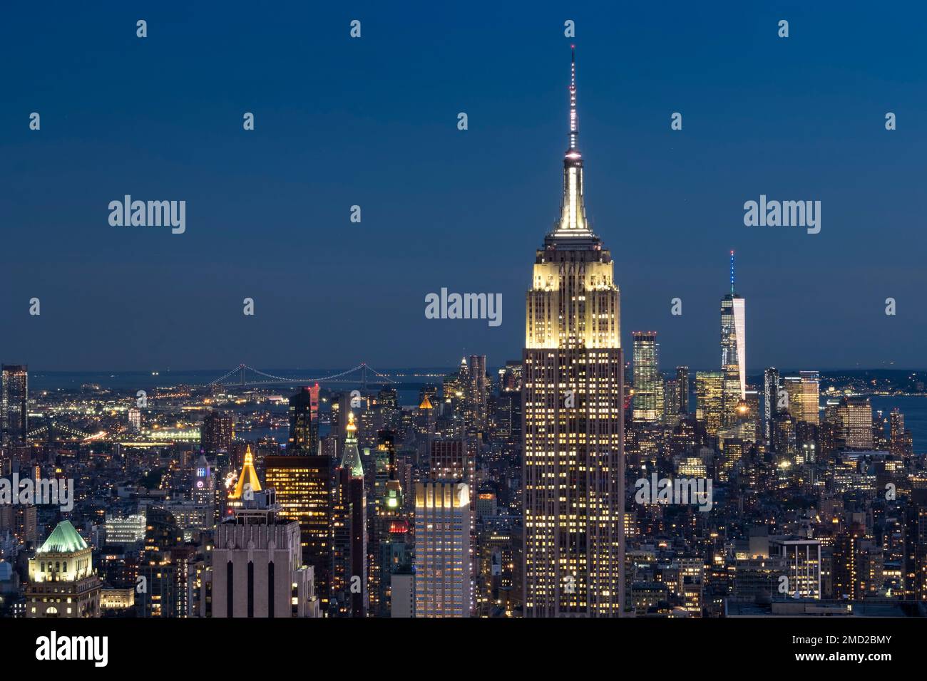 The Empire State Building & Lower Manhattan at night, New York, USA ...