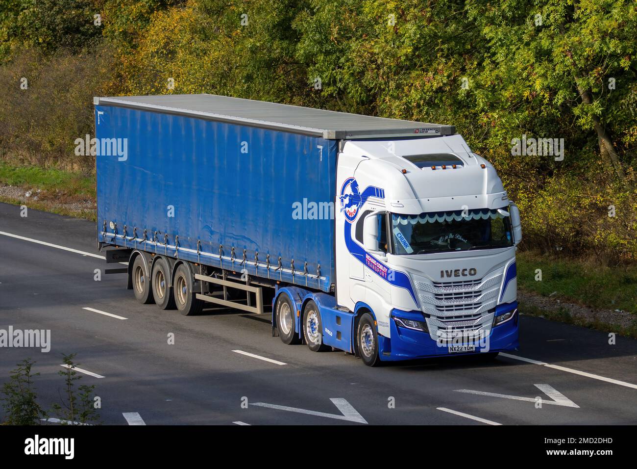 Richard Cobley Transport Iveco S-Way NX22 YDM Stock Photo - Alamy