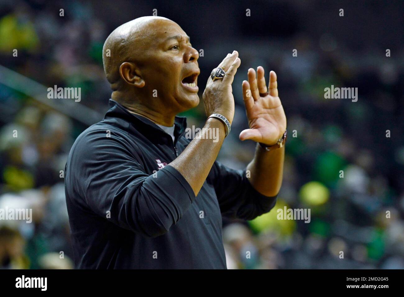 Texas Southern head coach Johnny Jones encourages his team during the ...