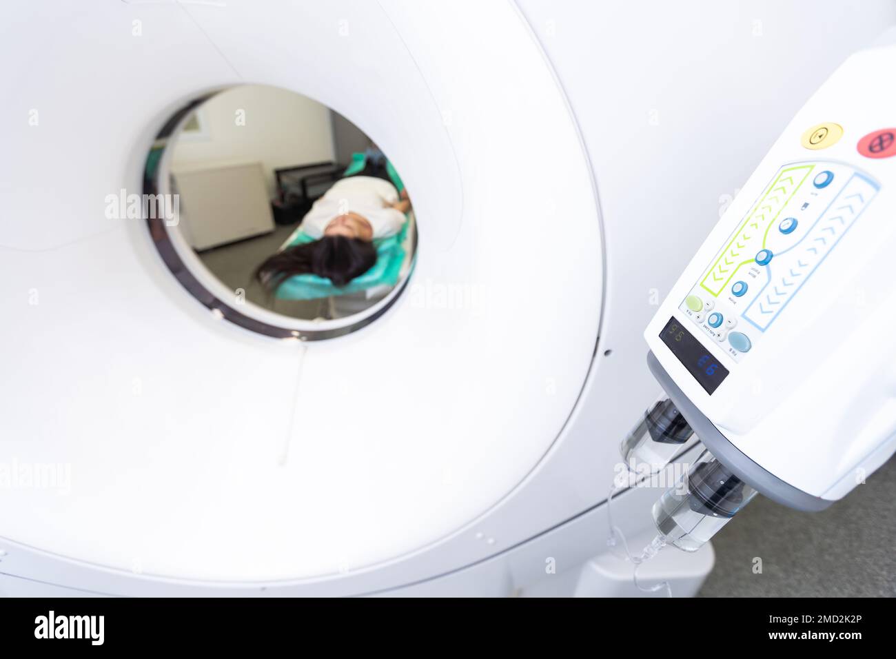 Ct scan eyes hi-res stock photography and images - Alamy