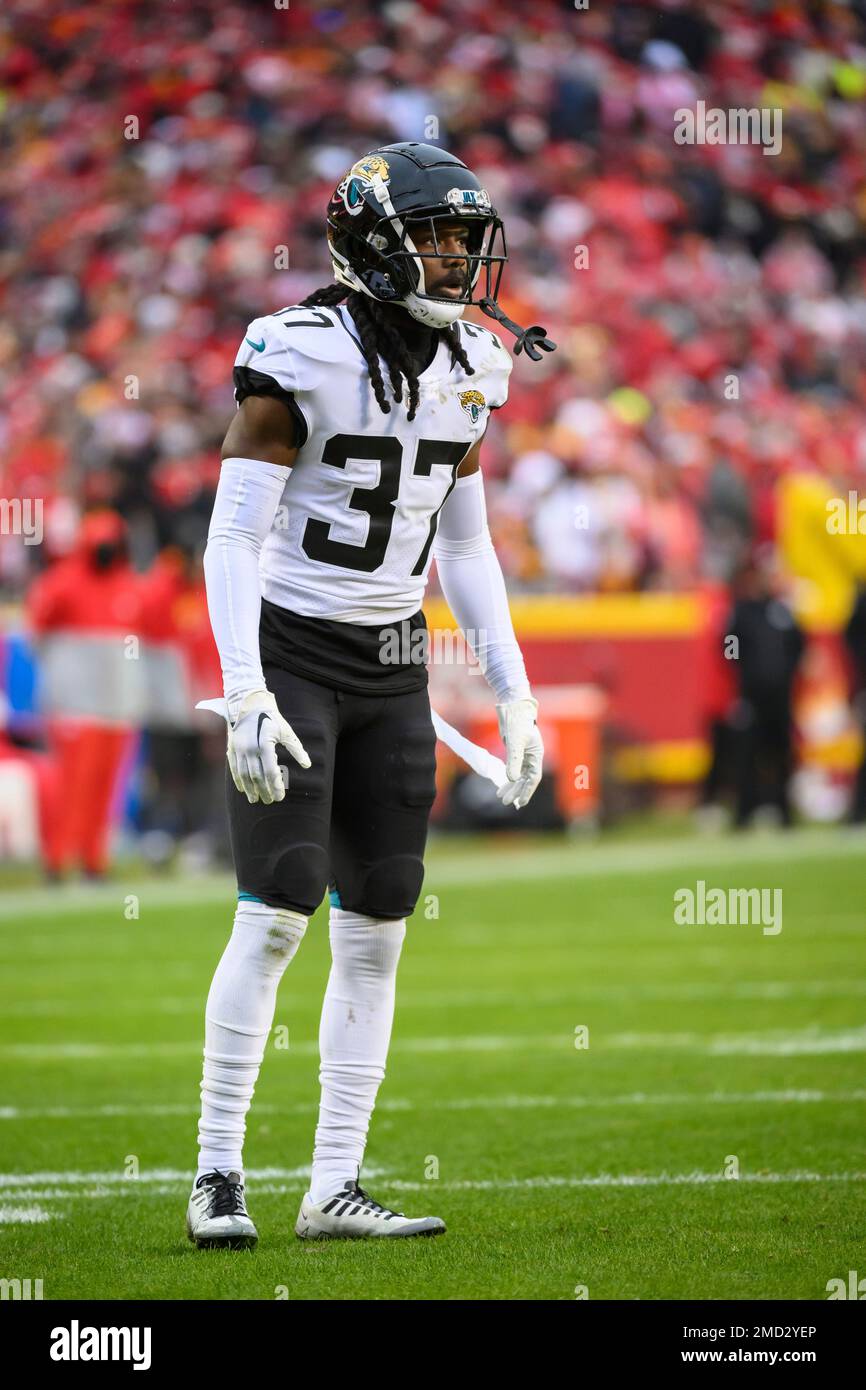 Jacksonville Jaguars cornerback Tre Herndon during the first half of an ...