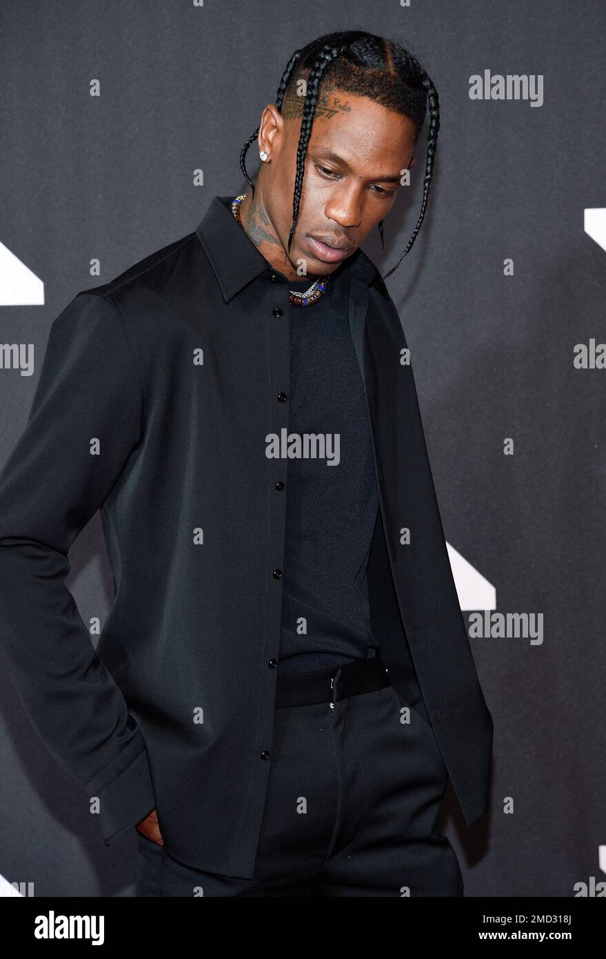 Travis Scott arrives at the MTV Video Music Awards at Barclays Center ...