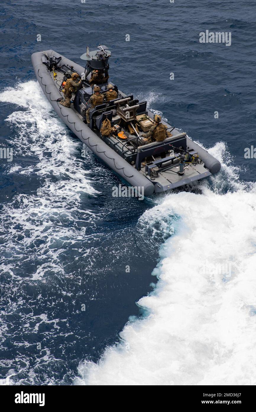 12 meter hull hi-res stock photography and images - Alamy