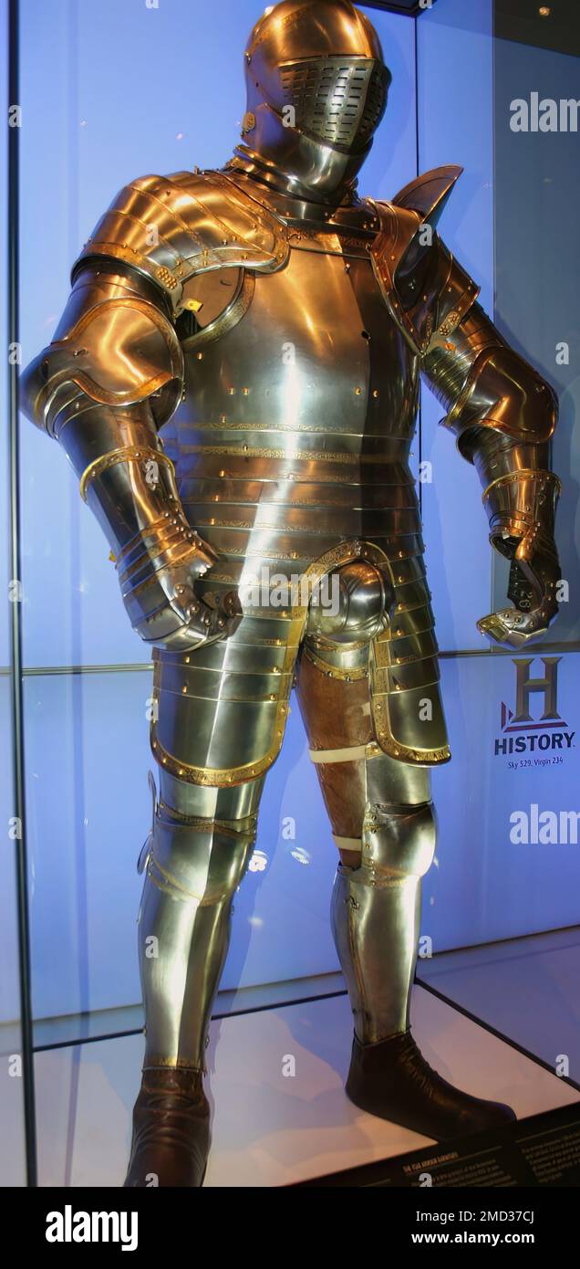 Henry viiis field and tournament armour hi-res stock photography and ...