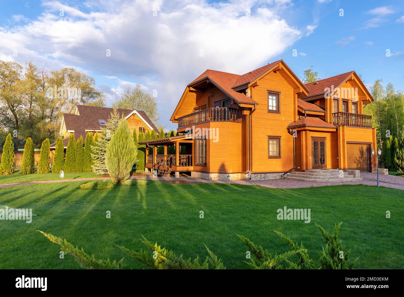 Modern wooden eco house villa facade luxury big house. Timber cottage ...