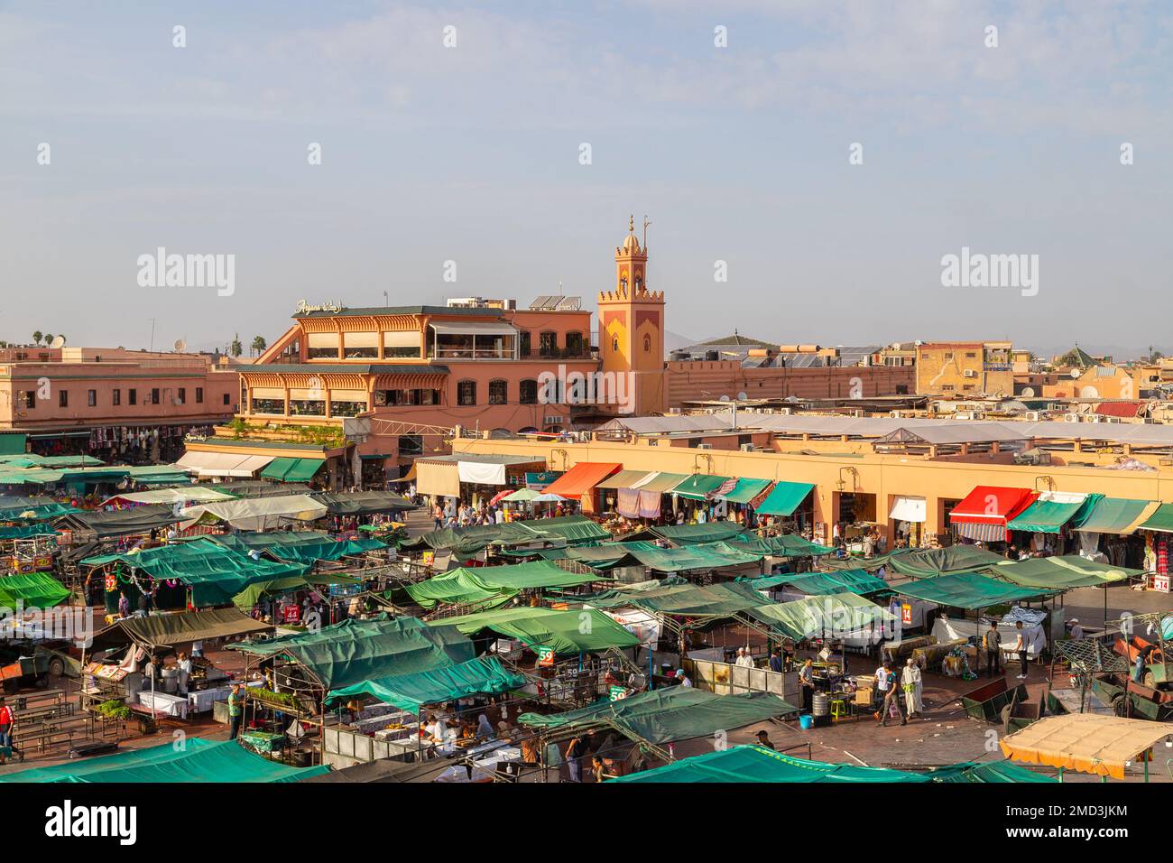 Crowd seen market place hi-res stock photography and images - Alamy