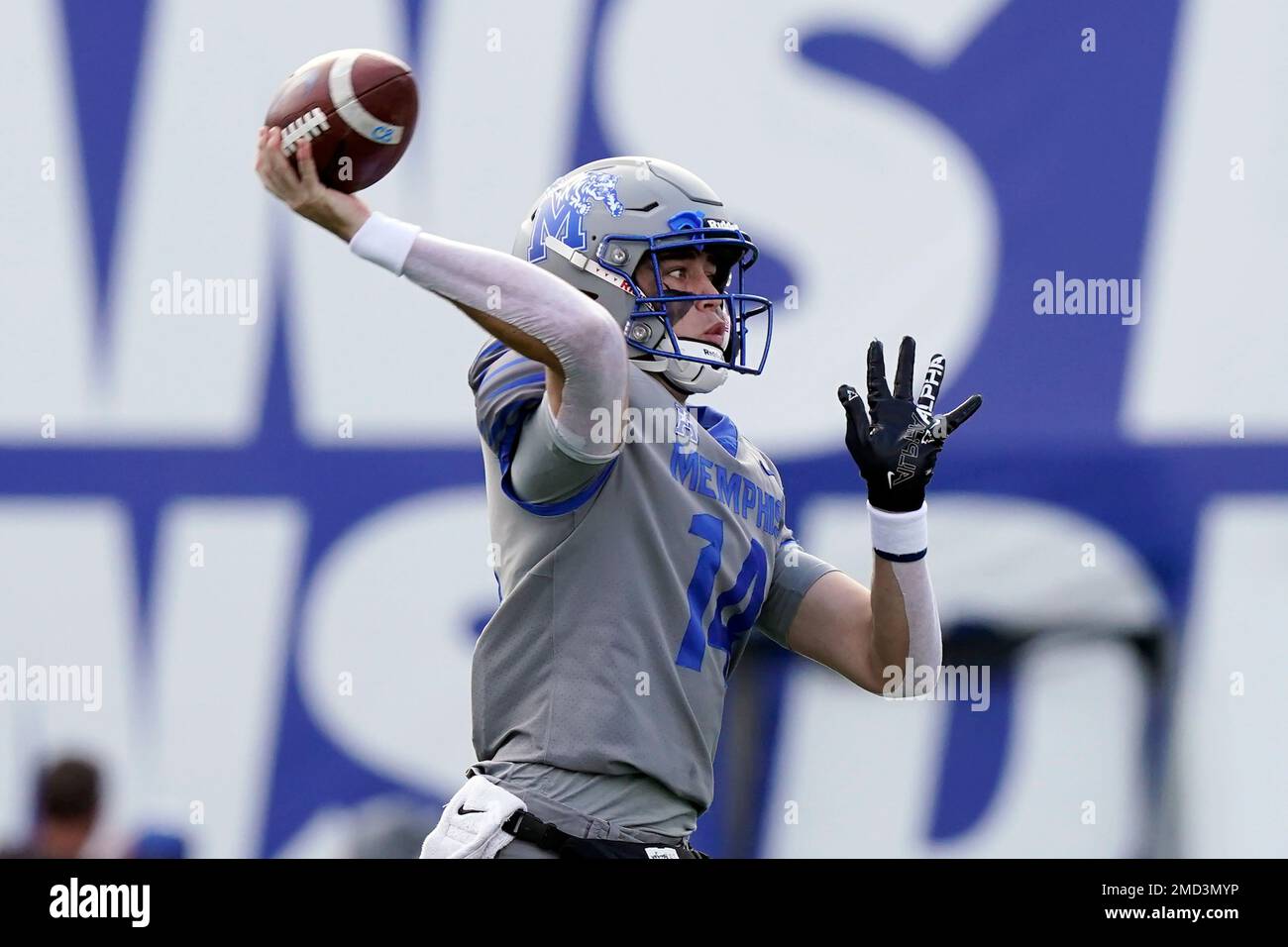 Memphis quarterback Seth Henigan passes against SMU in the first half ...