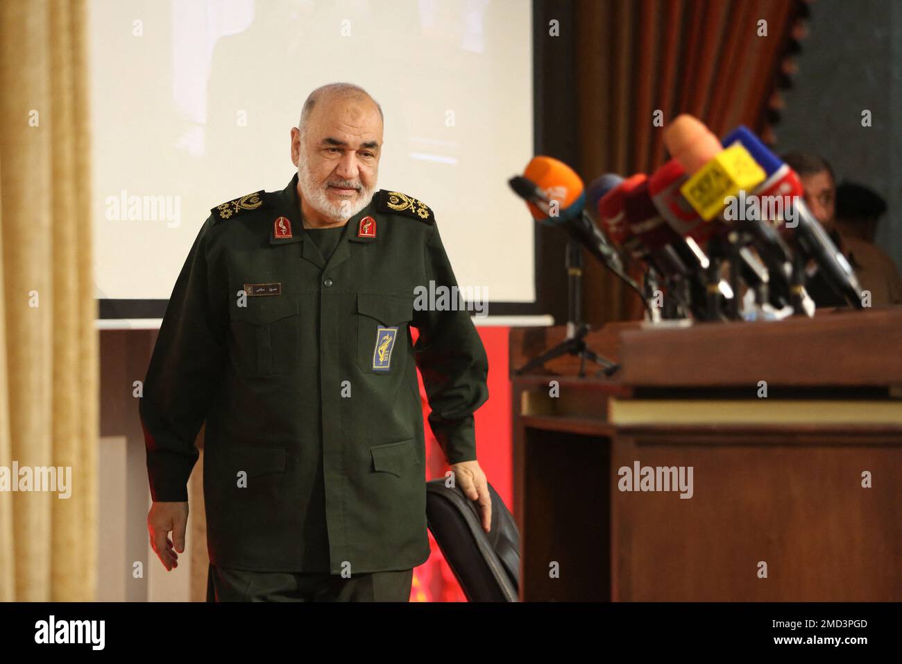 Iranian Commander-in-Chief of the Islamic Revolutionary Guard Corps ...
