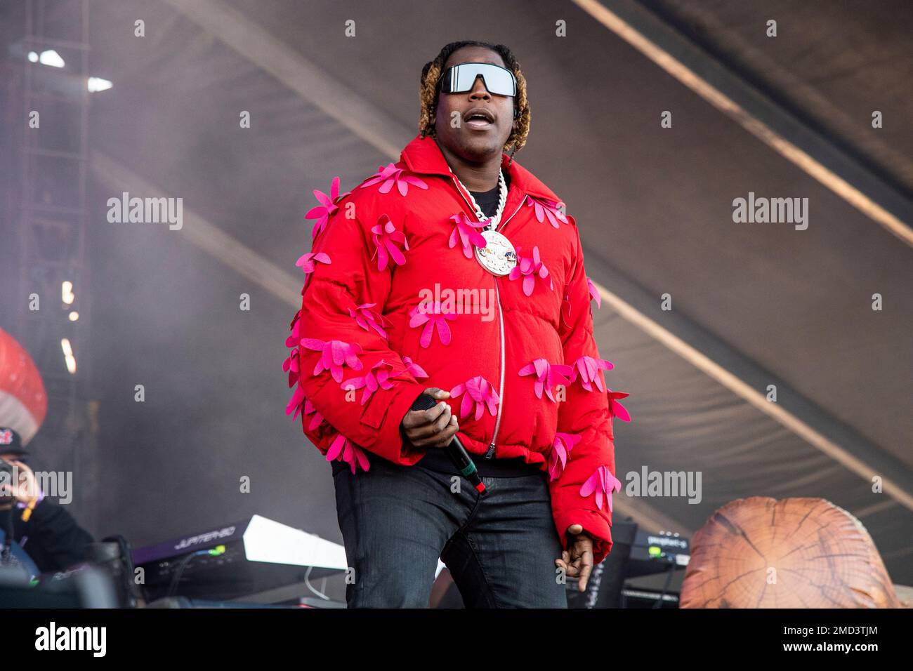 Don Toliver performs at day one of the Astroworld Music Festival on ...