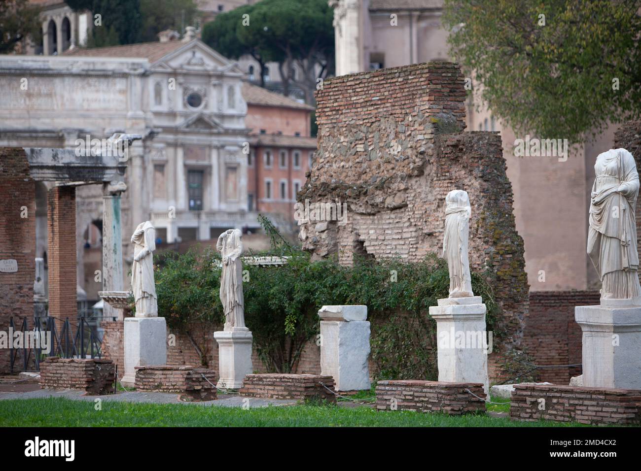 Ancient roman forum in the city of Rome Stock Photo - Alamy